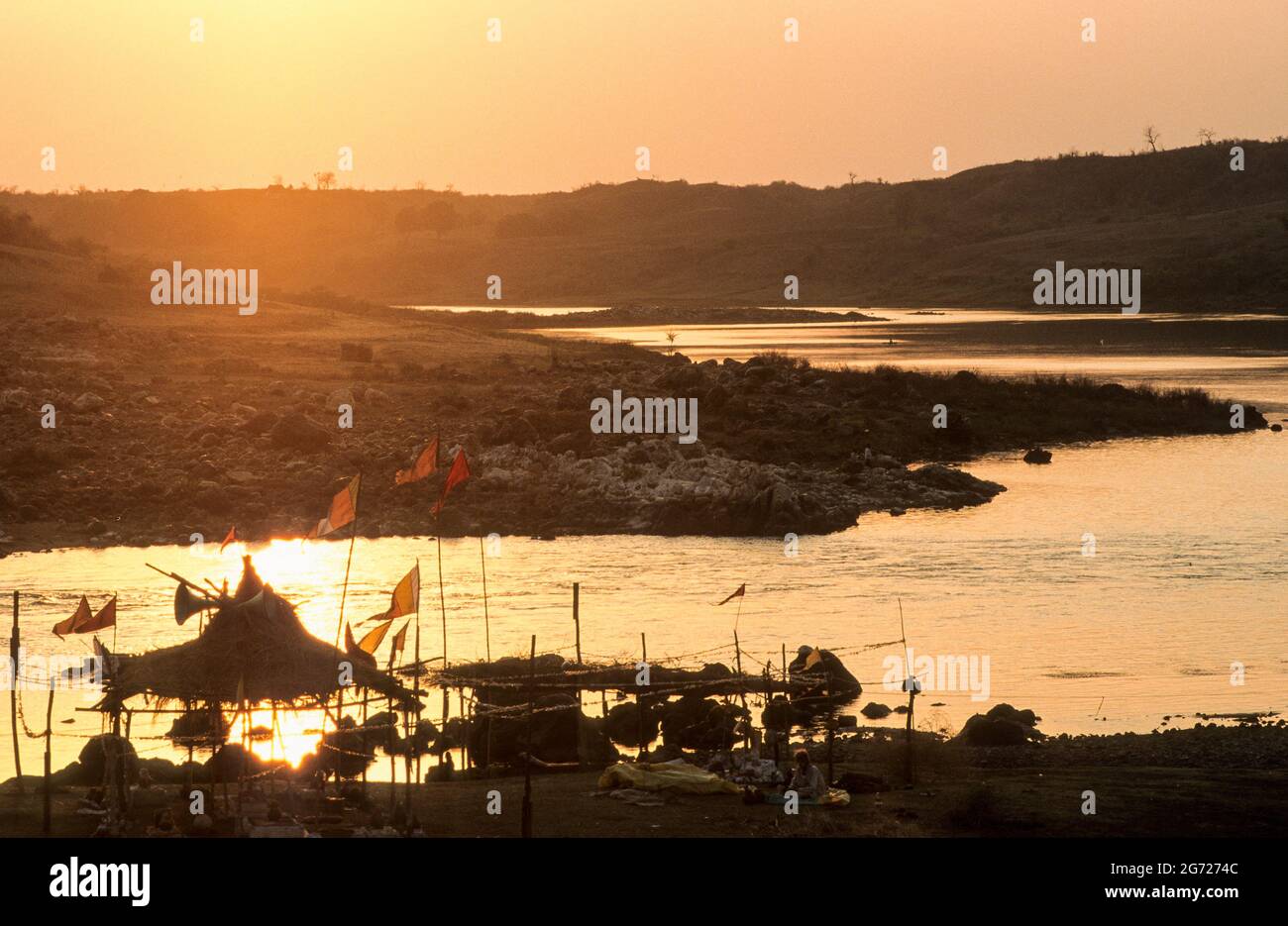 Narmada parikrama hi-res stock photography and images - Alamy