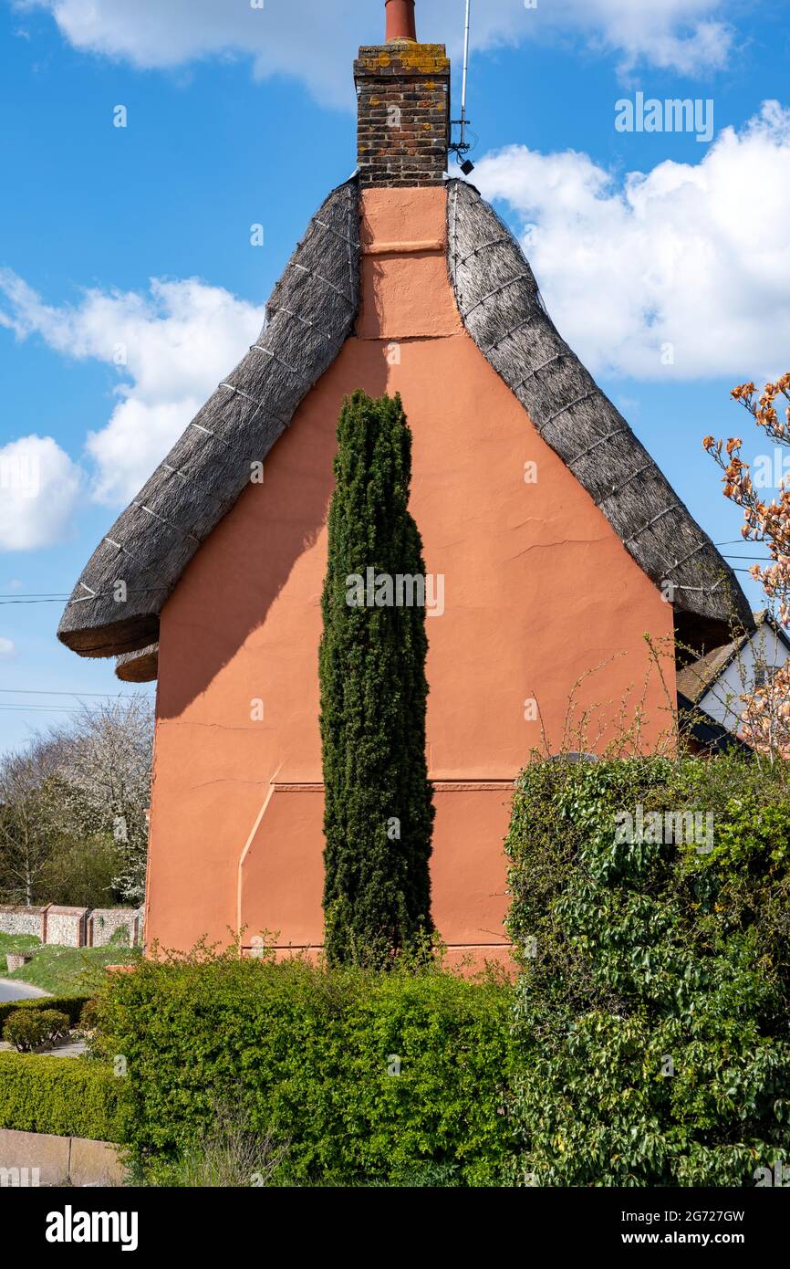 Thatched house Suffolk UK Stock Photo - Alamy