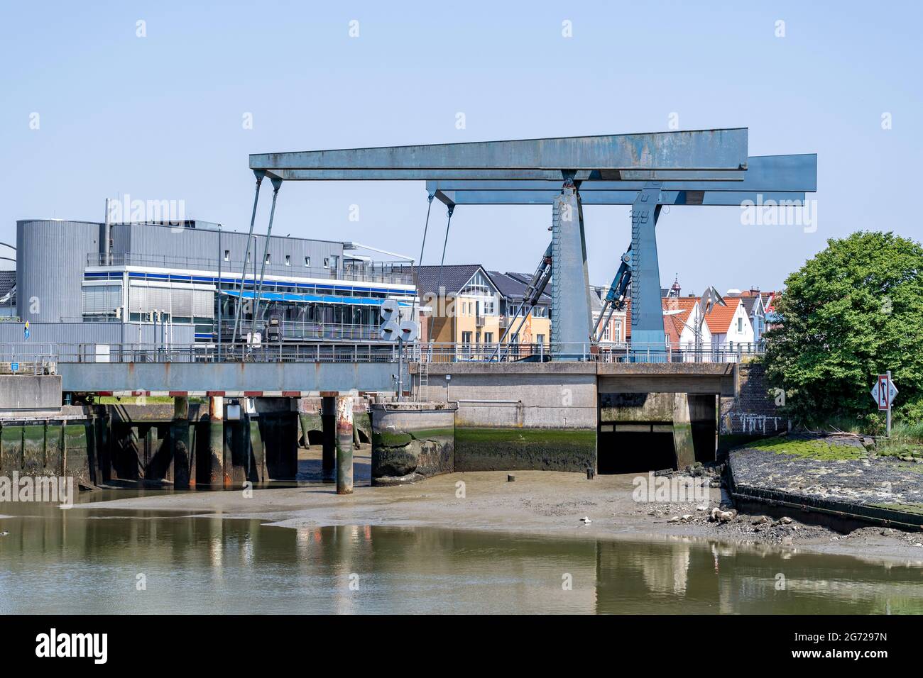 Bascule road bridge hi-res stock photography and images - Alamy