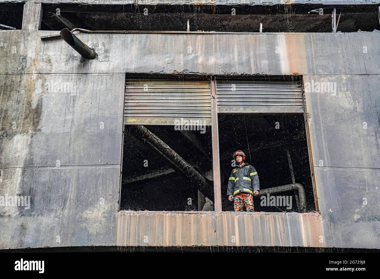 First floor window hi-res stock photography and images - Alamy
