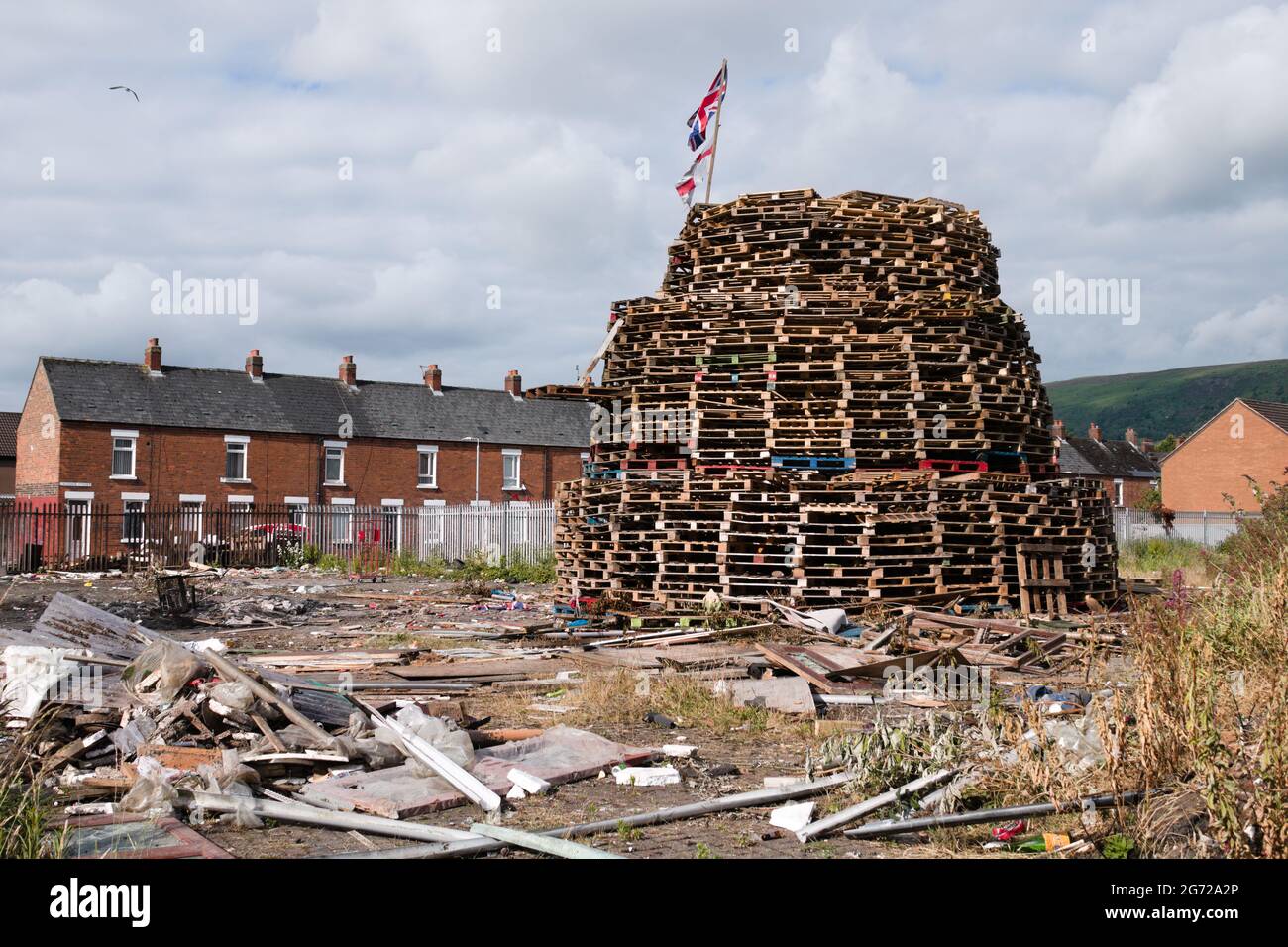 12th july bonfire hi-res stock photography and images - Alamy
