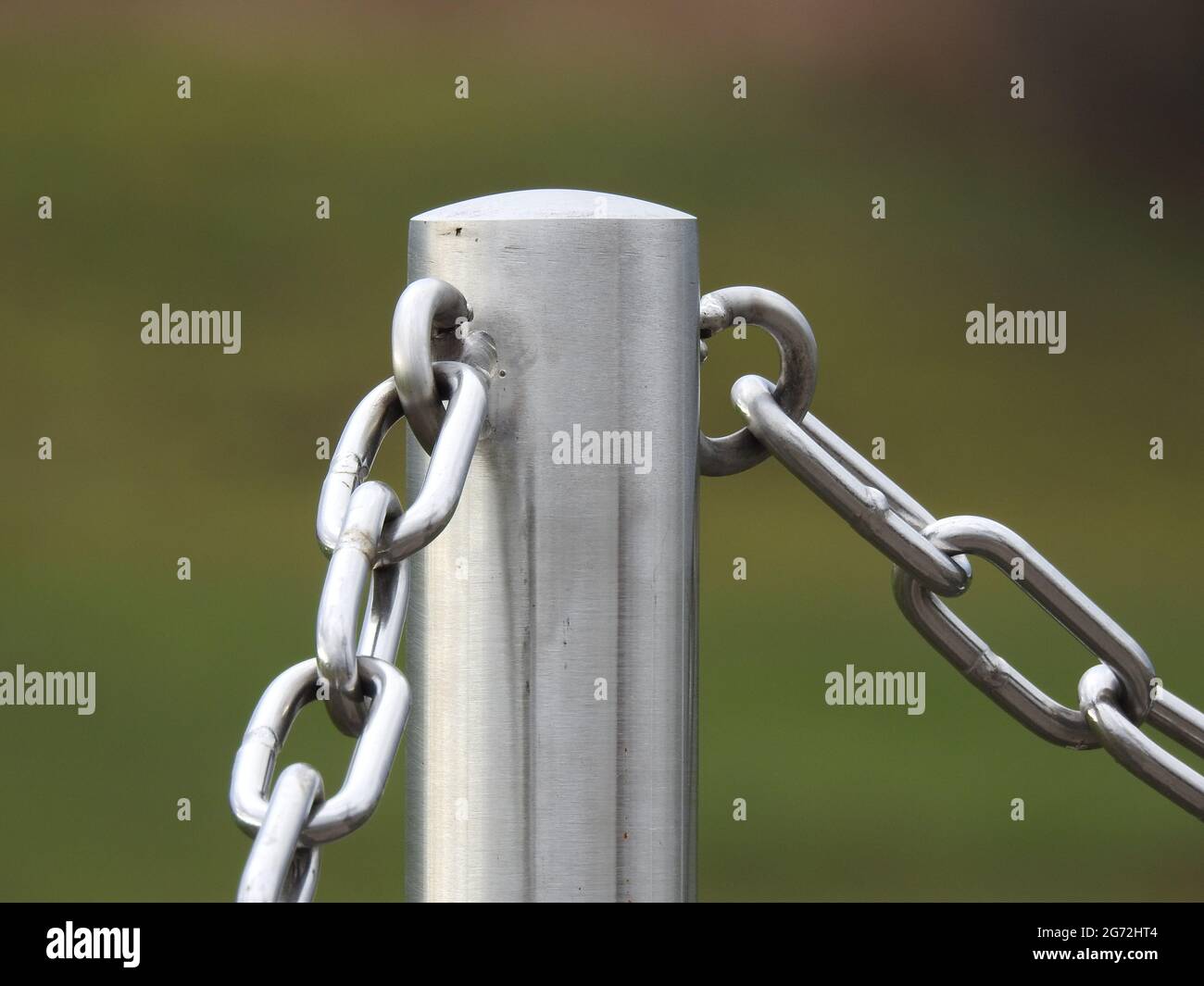 Attached by chains hi-res stock photography and images - Alamy