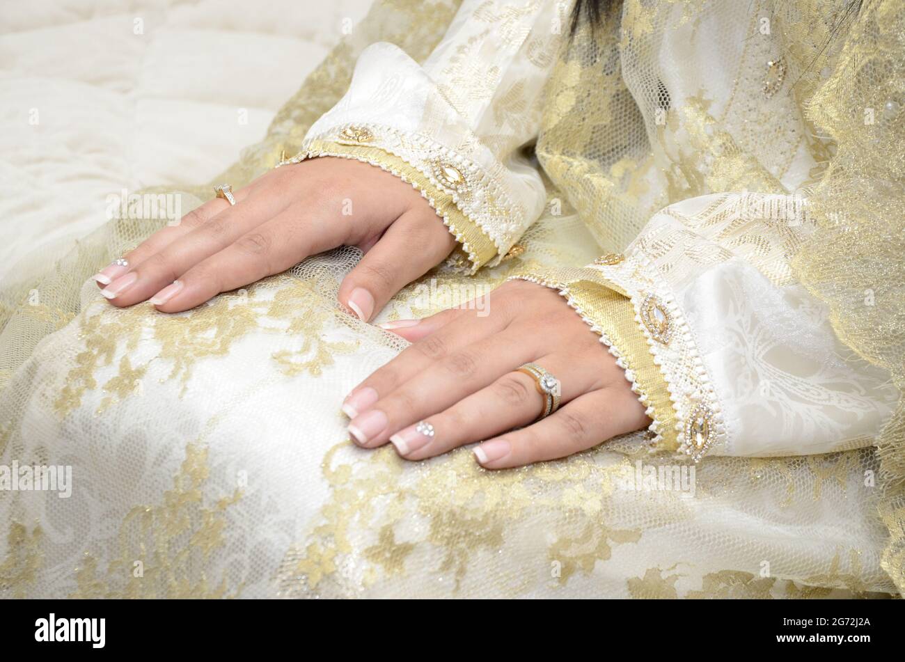 Islamic Wedding Hands High Resolution Stock Photography and Images - Alamy