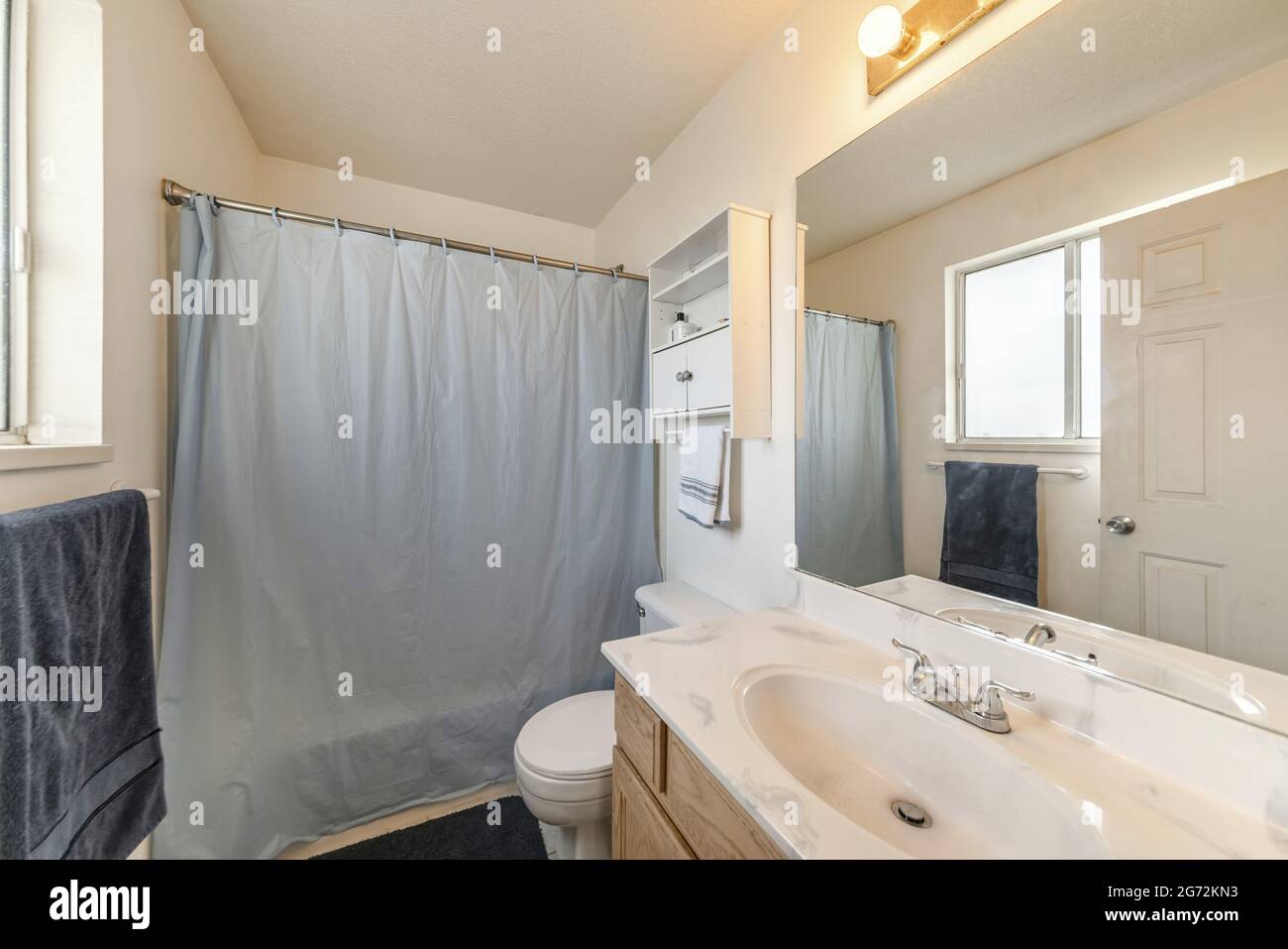 Bathroom of a modern apartment Stock Photo - Alamy