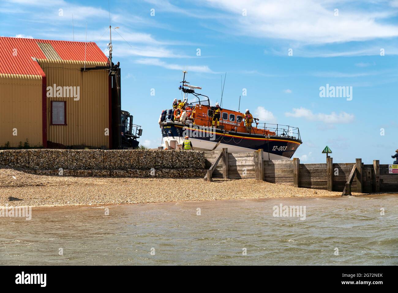 Rnli rescue boat launched hi-res stock photography and images - Alamy