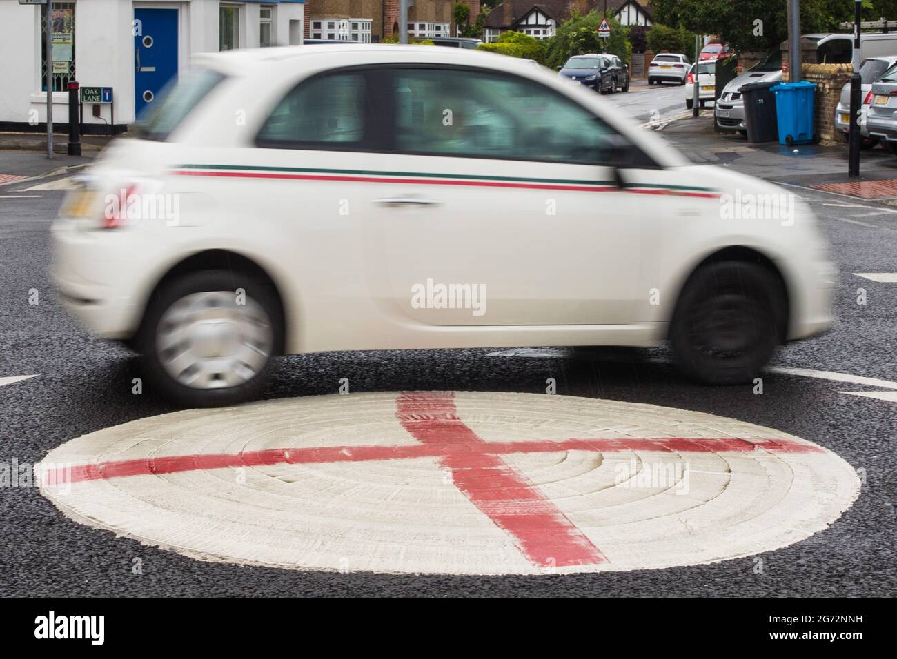 Windsor, UK. 10th July, 2021. A Fiat 500 lined with Italian flag ...