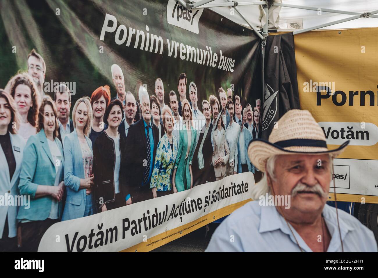 Party Action High Resolution Stock Photography and Images - Alamy