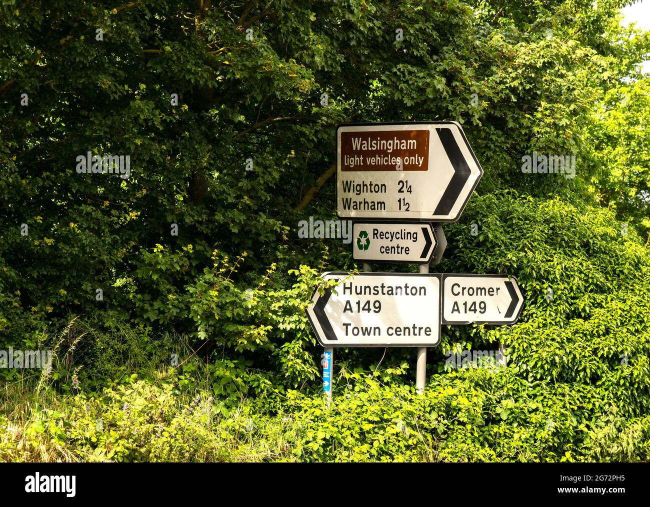 Road sign with destination names in North Norfolk, UK Stock Photo - Alamy