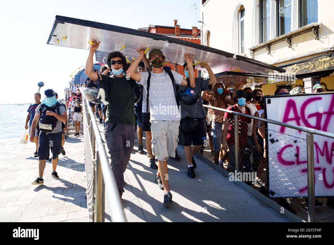2021 protest hi-res stock photography and images - Alamy