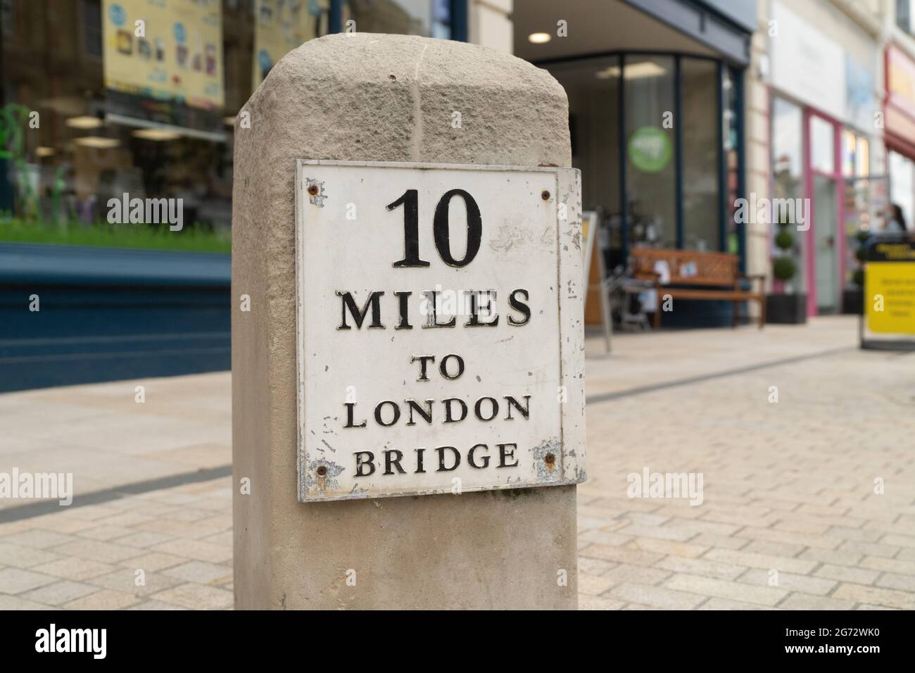 Milestone street sign hi-res stock photography and images - Alamy