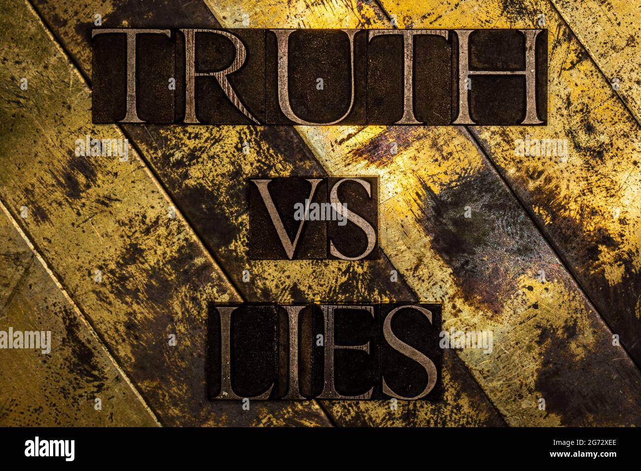 Truth and lies hi-res stock photography and images - Alamy
