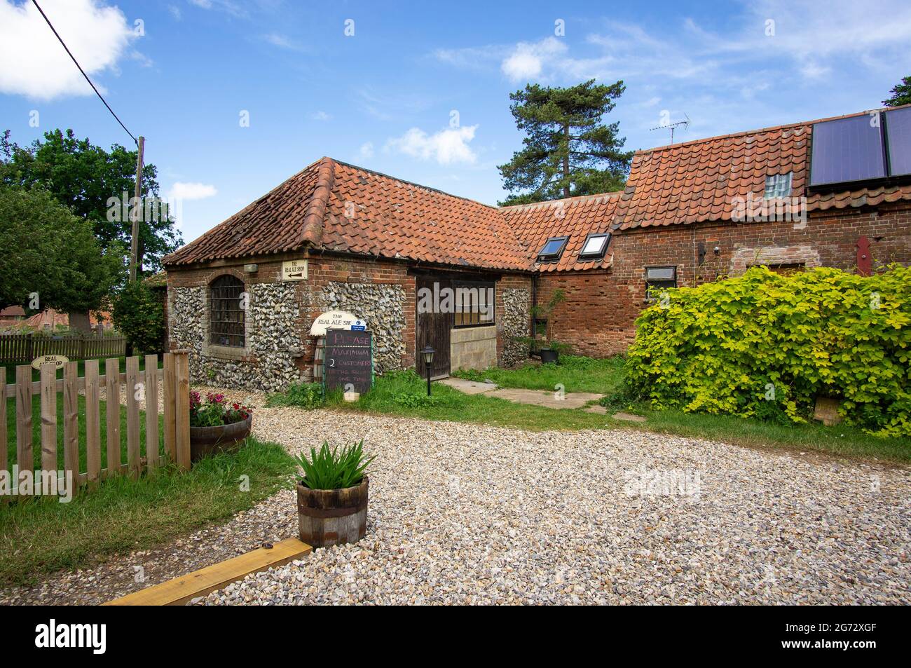 Brewery farm hi-res stock photography and images - Alamy