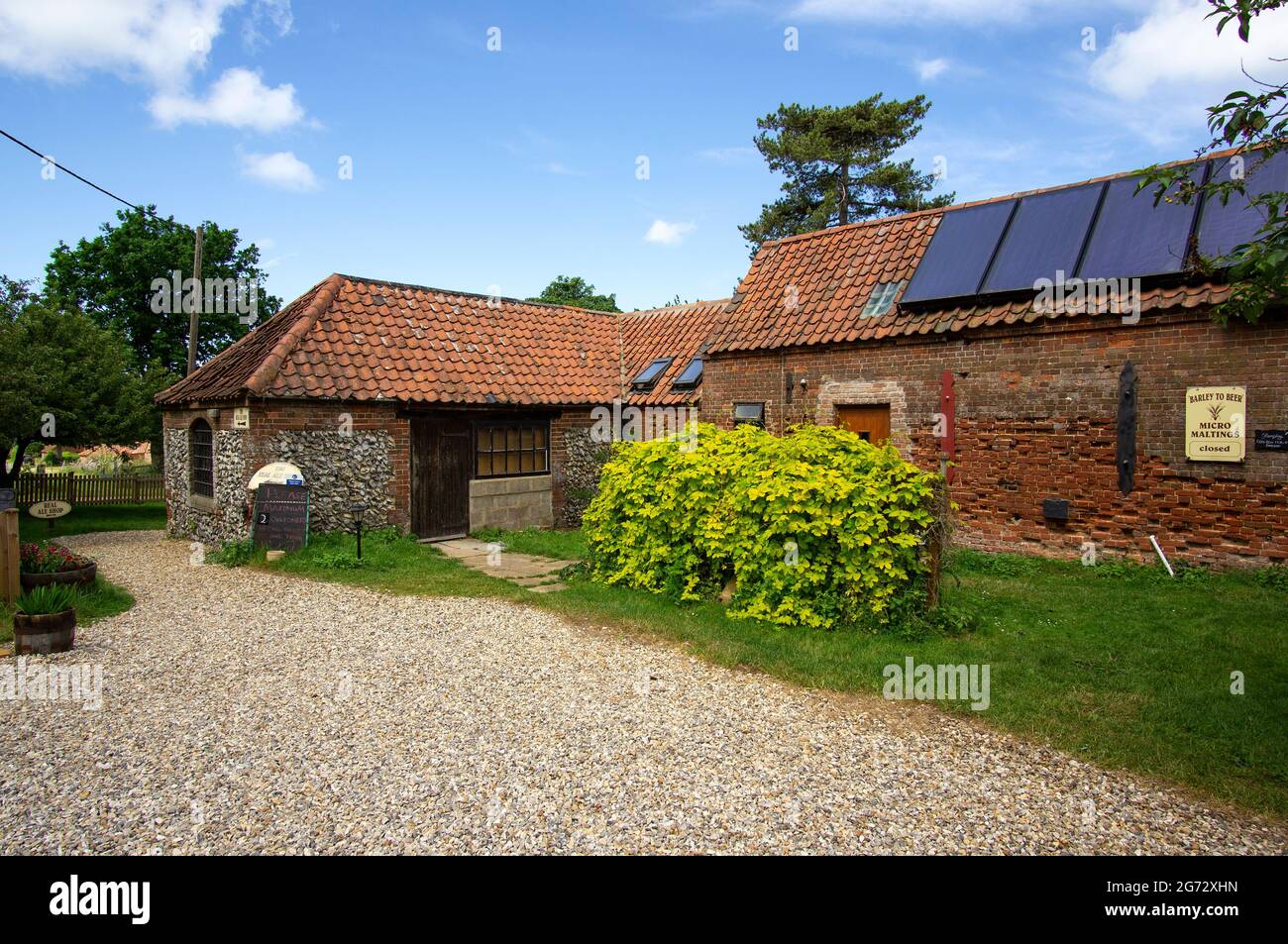 Brewery farm hi-res stock photography and images - Alamy