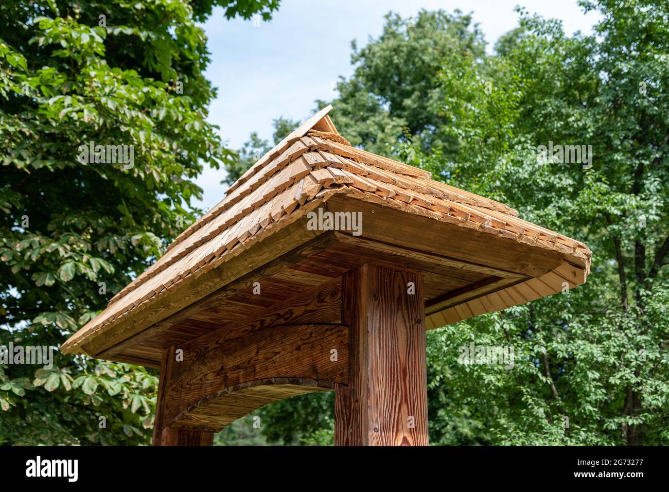 Canopy structure in the entrance hi-res stock photography and images ...