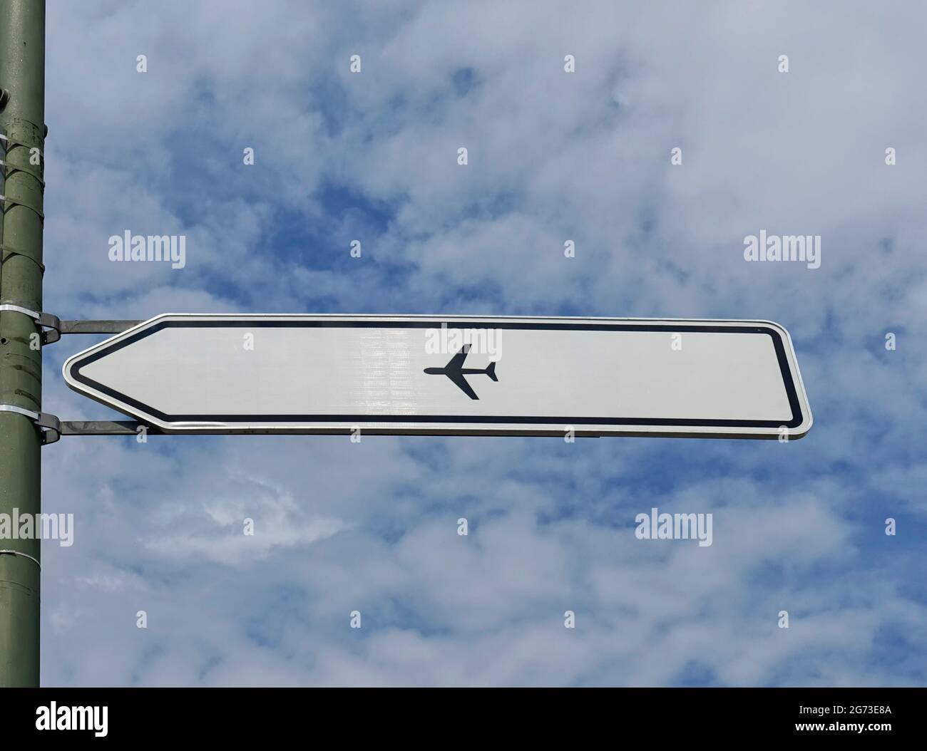 Airport Direction Signs High Resolution Stock Photography and Images ...