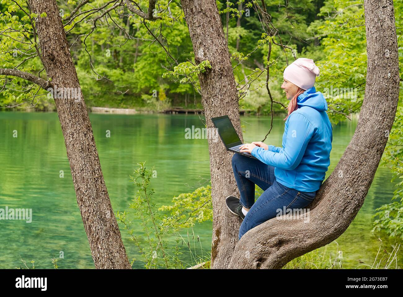Working remotely national park hi-res stock photography and images - Alamy