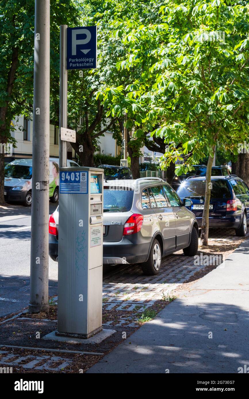 Car park meter hi-res stock photography and images - Alamy