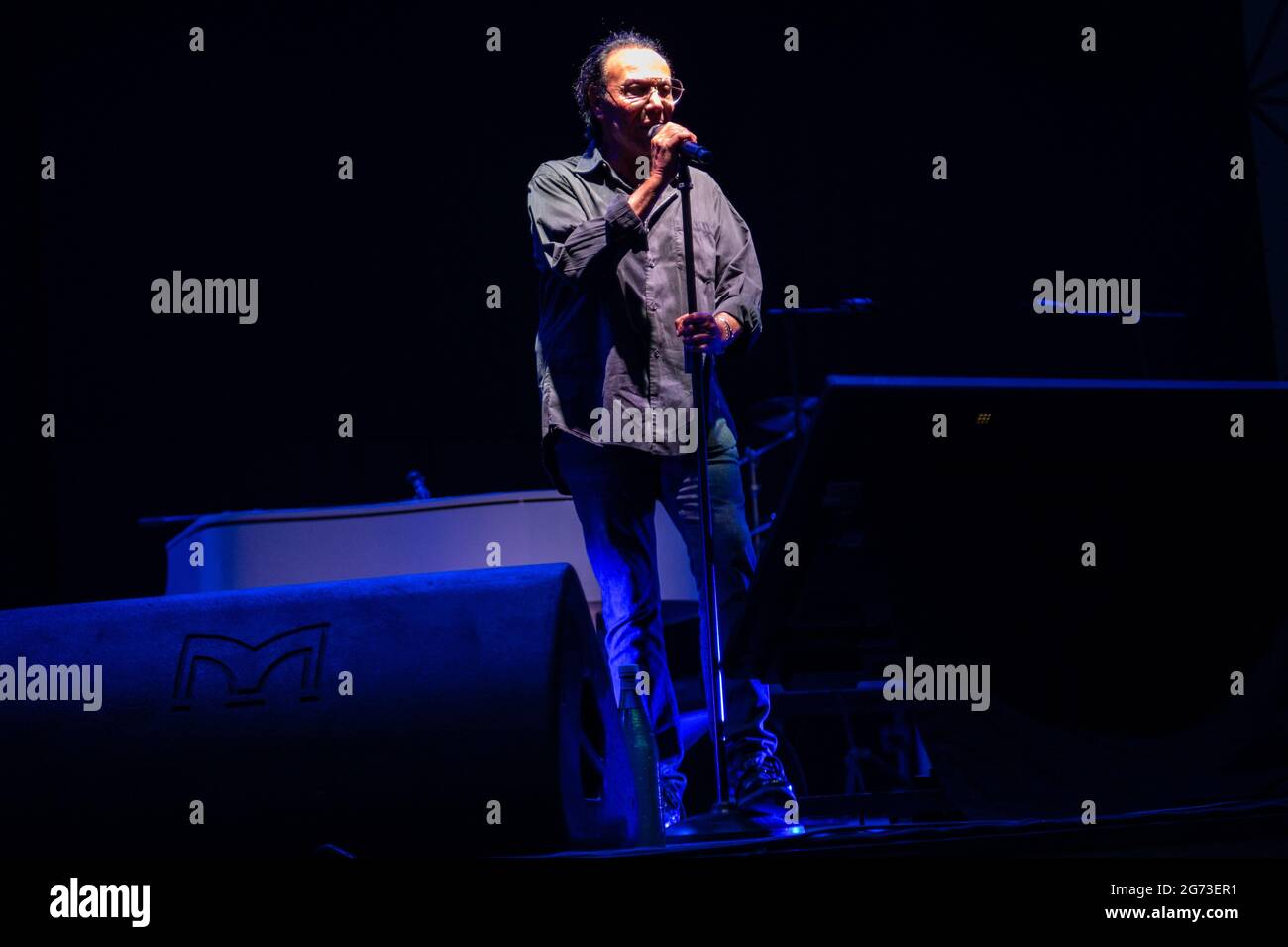 Antonello Venditti , historic Italian singer now on stage at Arena ...