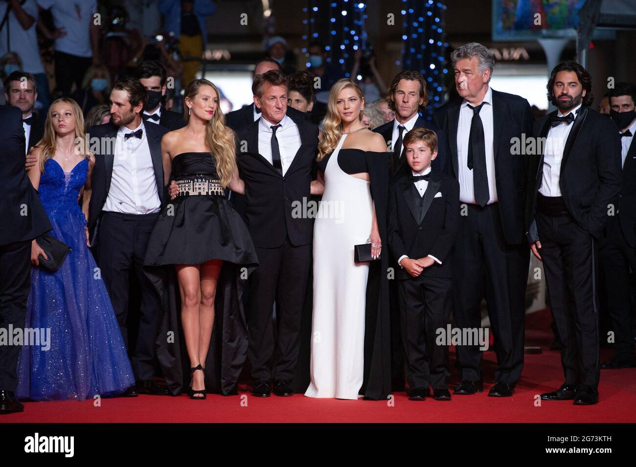 Jadyn Rylee, Katheryn Winnick, Sean Penn, Dylan Frances Penn, Beckham ...