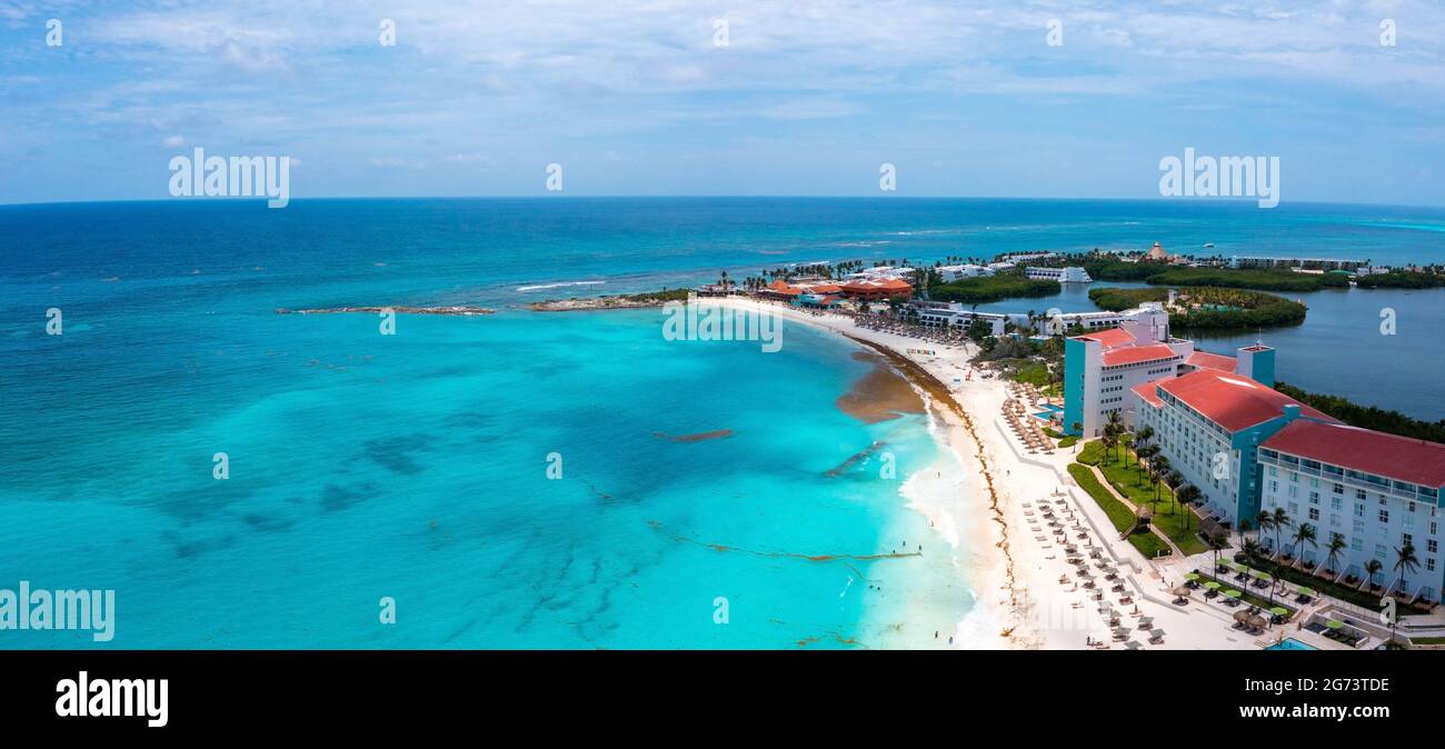 Beautiful cancun hi-res stock photography and images - Alamy