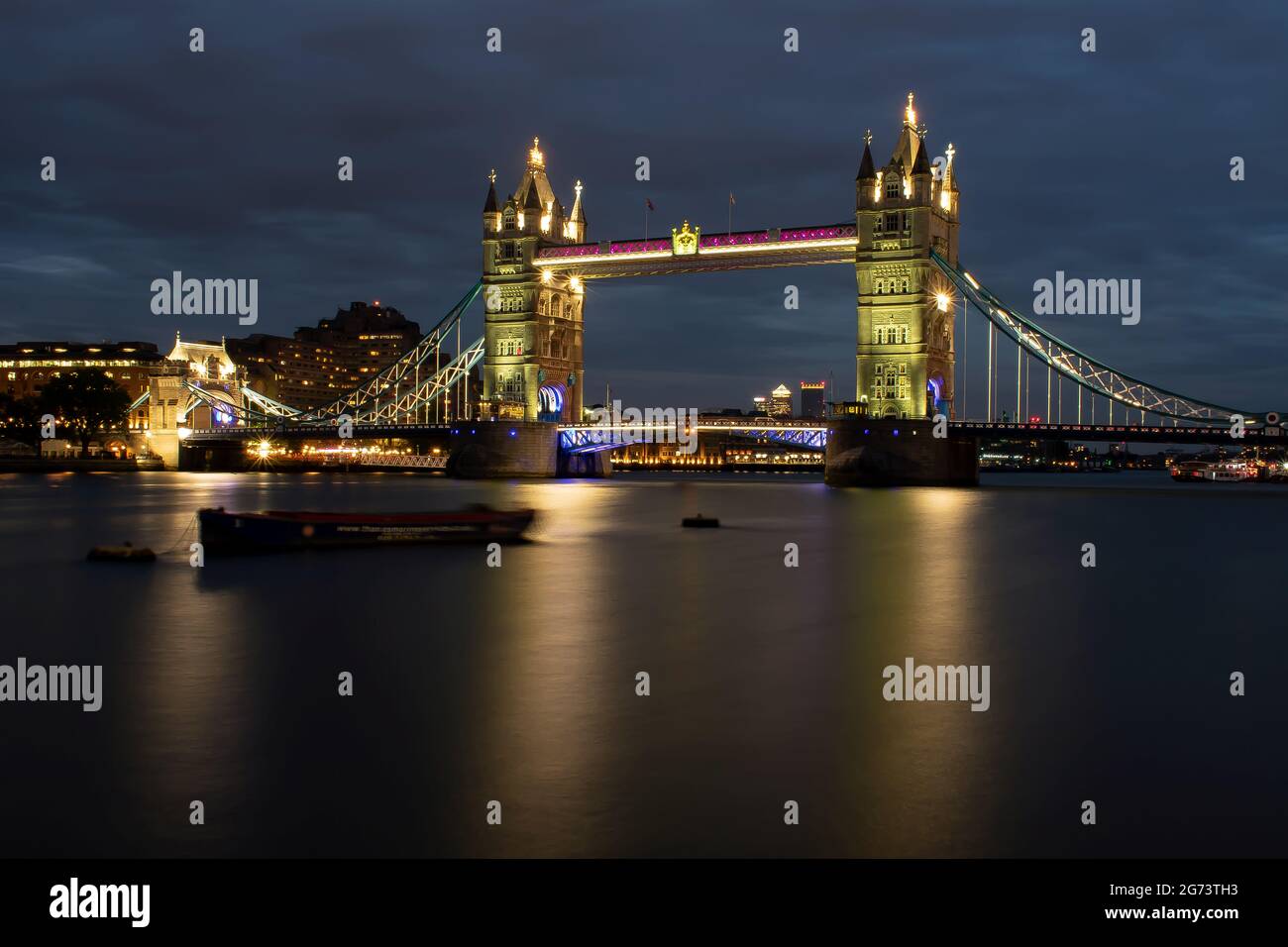 London tower bridge neo gothic architecture hi-res stock photography ...