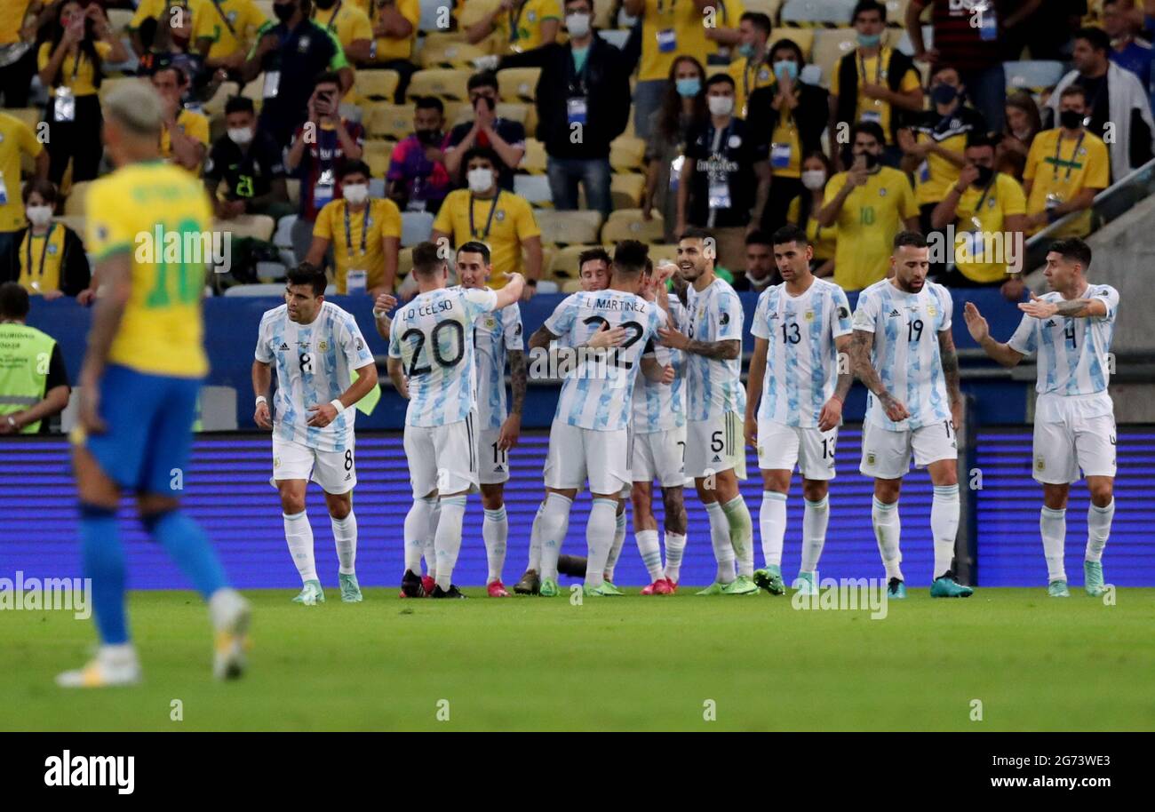 Angel di maria copa america goal hi-res stock photography and images ...