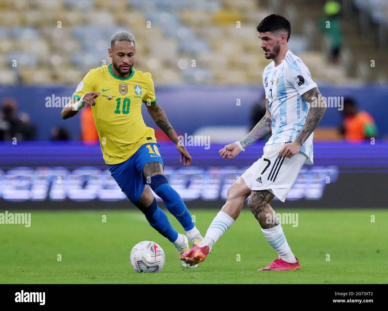 Rodrigo de paul copa america 2021 hi-res stock photography and images ...