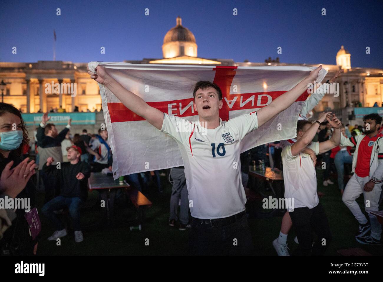 English fans hi-res stock photography and images - Alamy