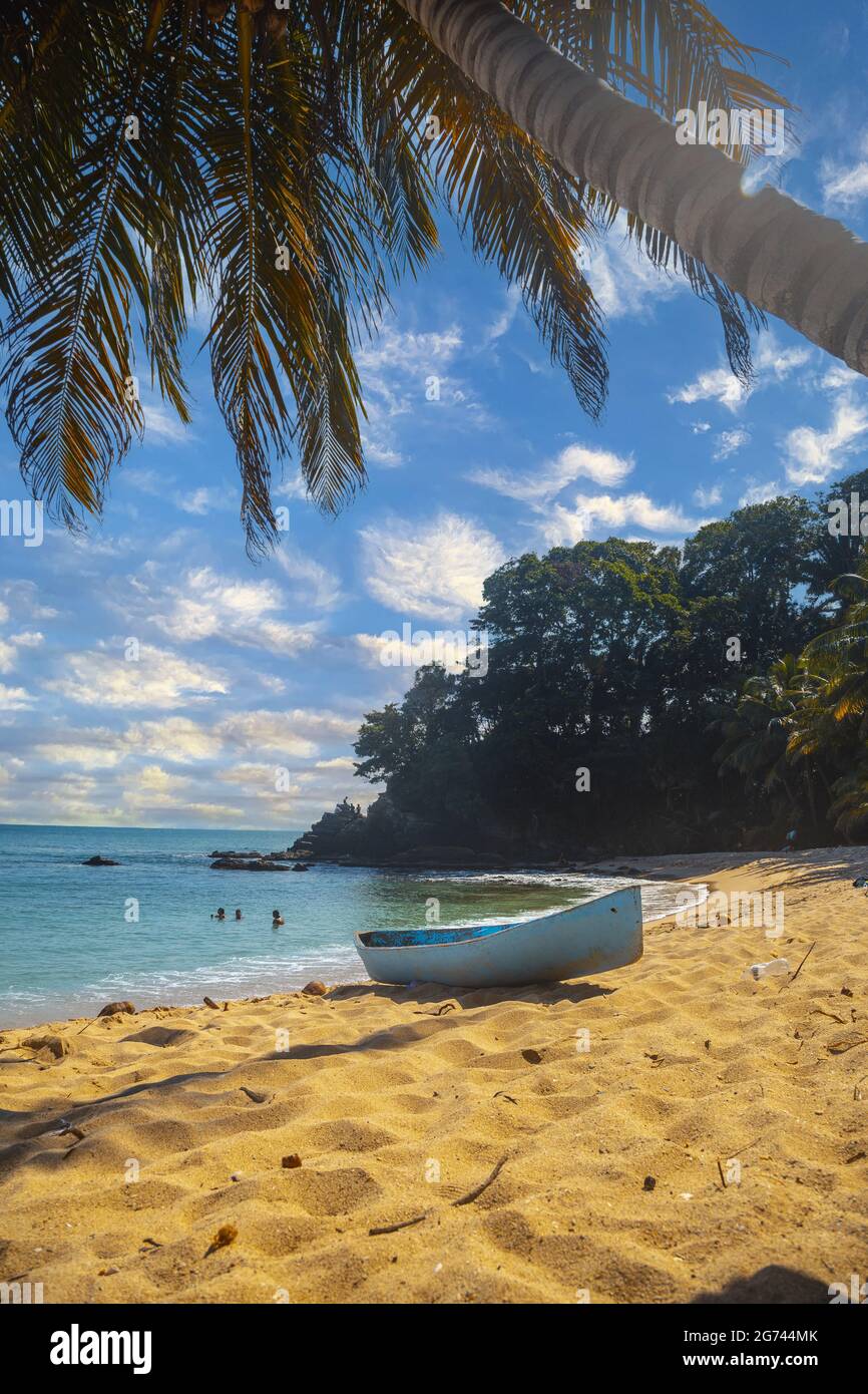 Tela bay honduras hi-res stock photography and images - Alamy