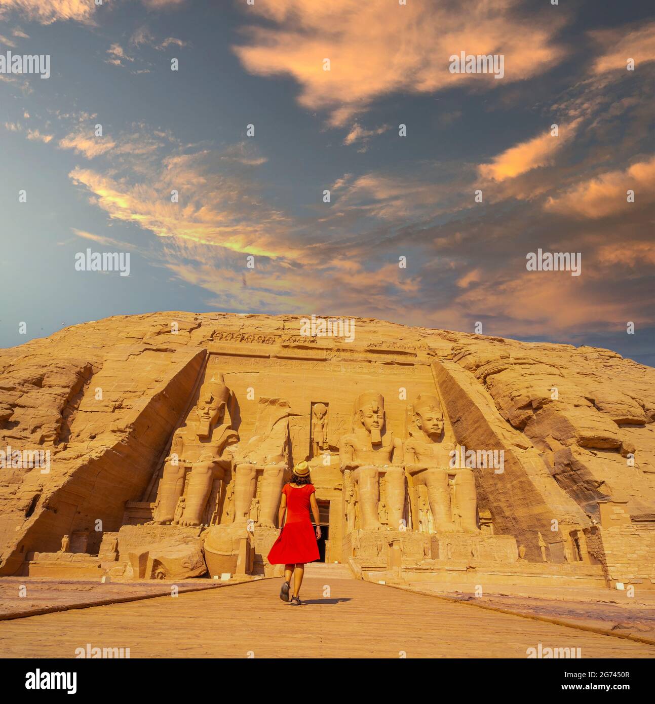 Female statue in abu hi-res stock photography and images - Alamy