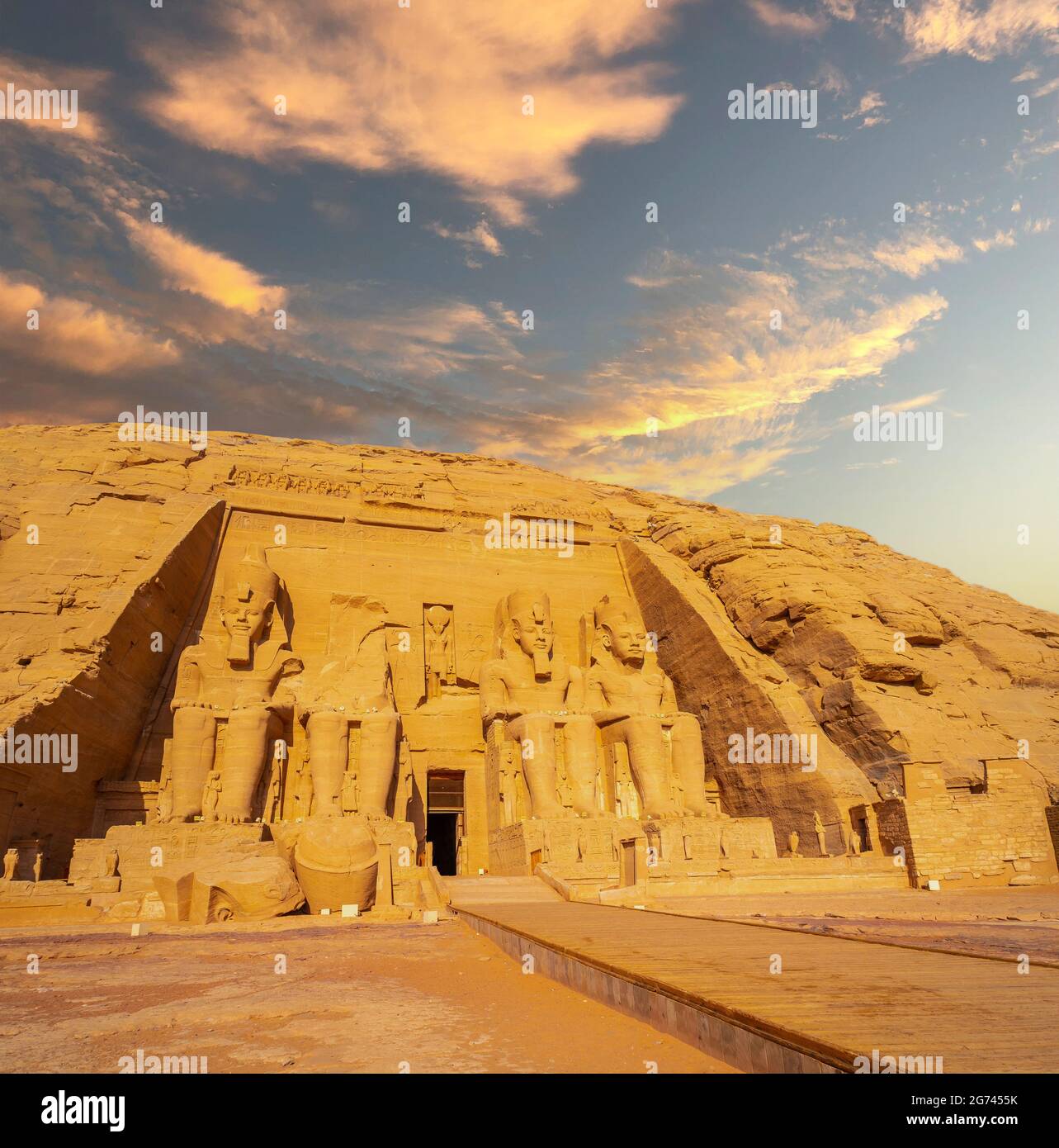 The incredible Abu Simbel Temple rebuilt on the mountain in southern ...