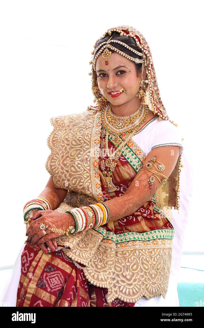 Gujarati Saree High Resolution Stock Photography and Images - Alamy