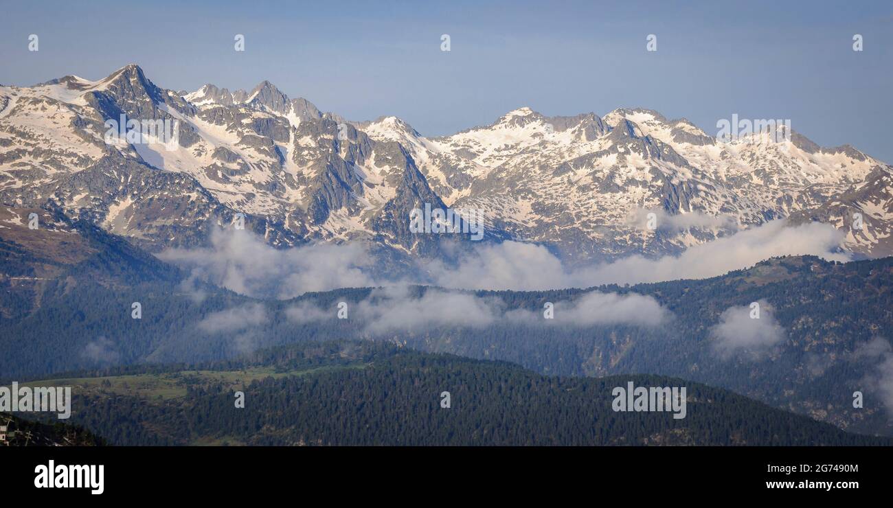 Views of Aran valley and Montardo summit from Baqueira (Aran Valley ...