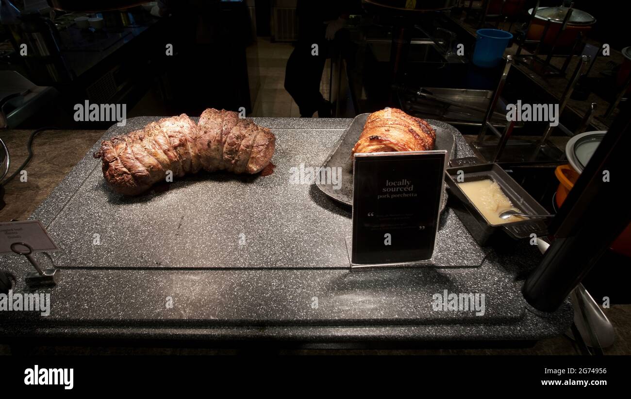 Meat carving station hi-res stock photography and images - Alamy
