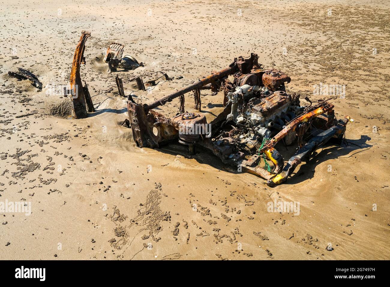Bogged car hi-res stock photography and images - Alamy