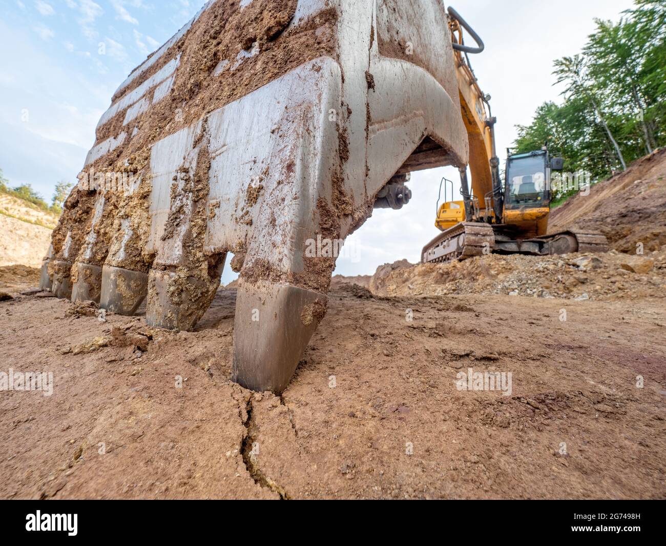 Open ground earthquake hi-res stock photography and images - Alamy
