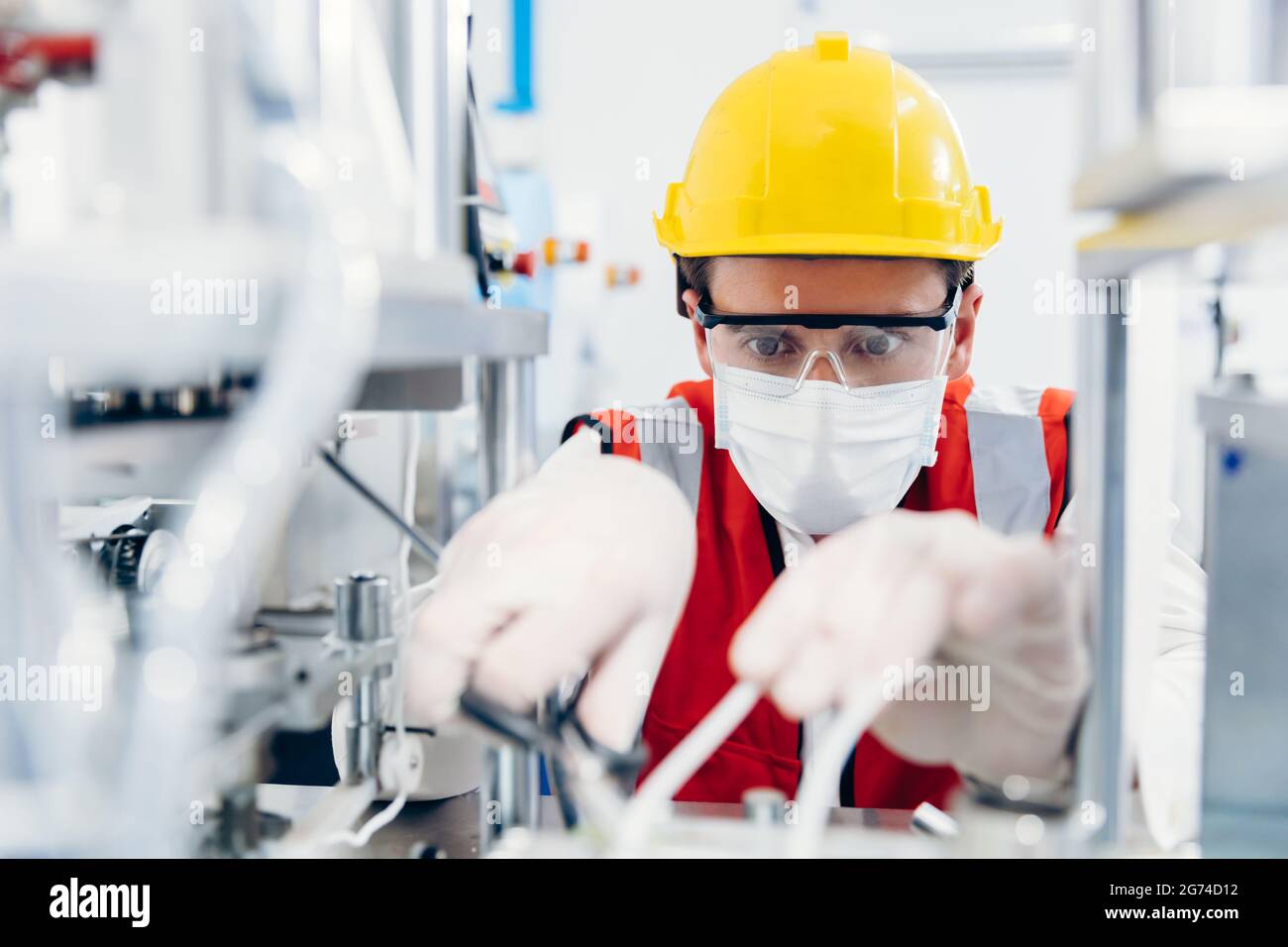Science machine hi-res stock photography and images - Alamy