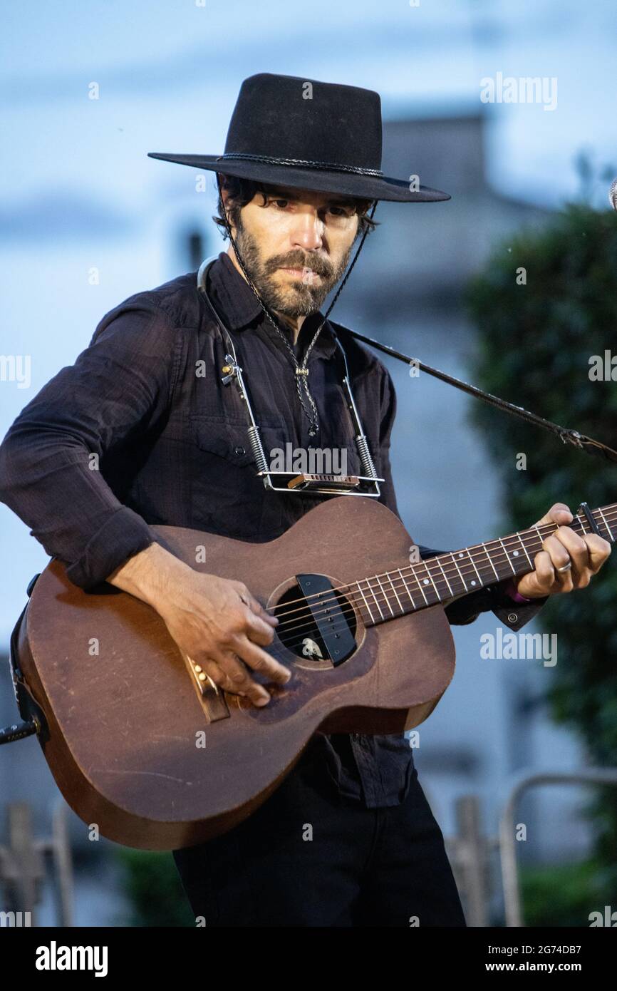 Thom chacon hi-res stock photography and images - Alamy