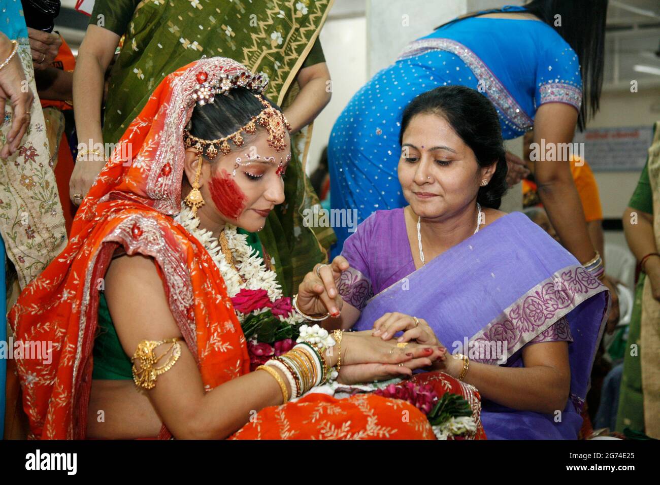 Mumbai Maharashtra India Asia Nov. 26 2006 Pregnant woman celebrating ...