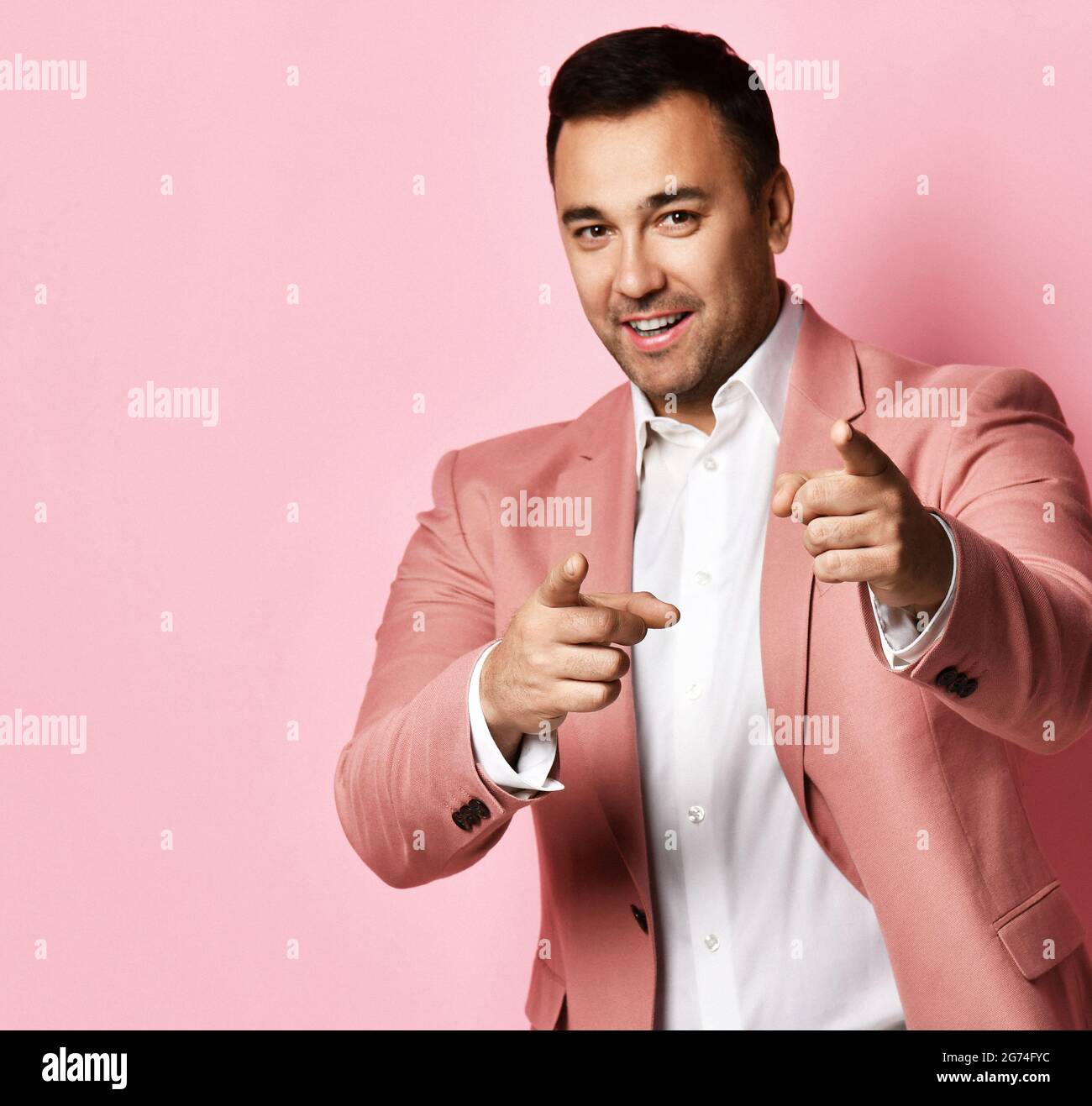 Pointing guy hi-res stock photography and images - Alamy