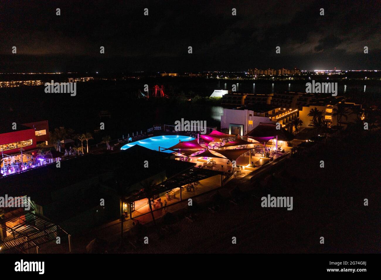 People dancing on the show in a luxury hotel Stock Photo - Alamy