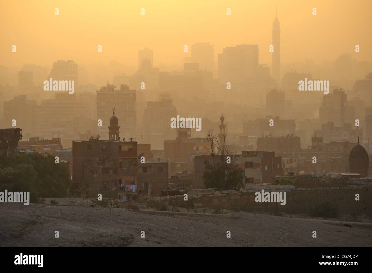 Egypt air pollution hi-res stock photography and images - Alamy
