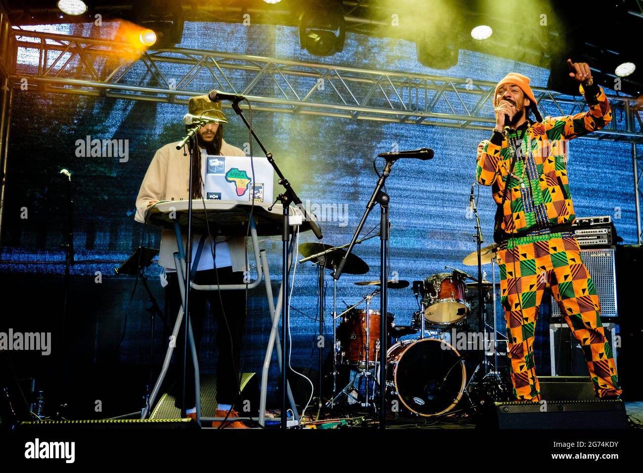 Cali p singer hi-res stock photography and images - Alamy