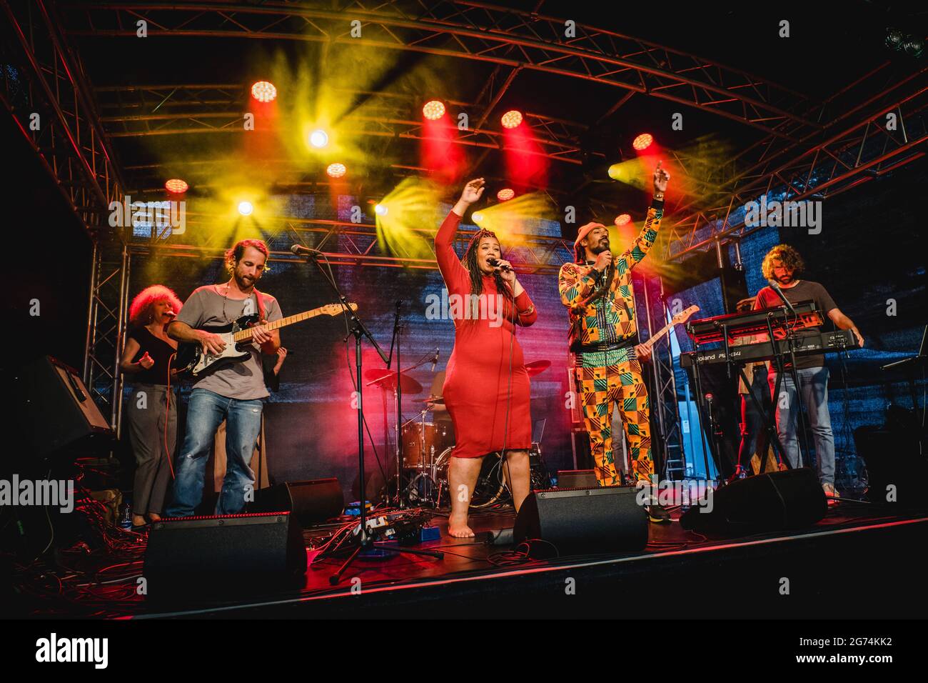 Mossi hi-res stock photography and images - Alamy