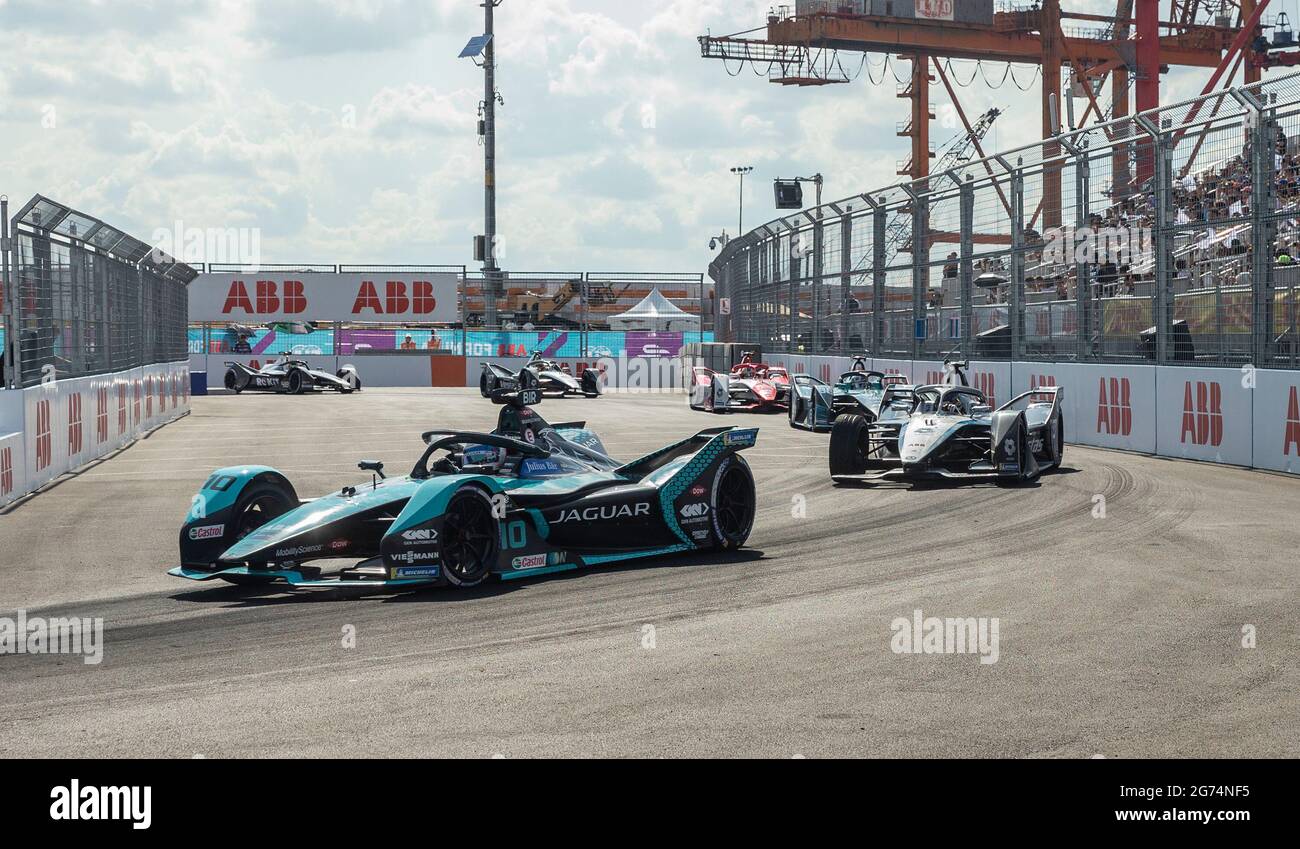 New York, United States. 10th July, 2021. Cars riding on first day of ...