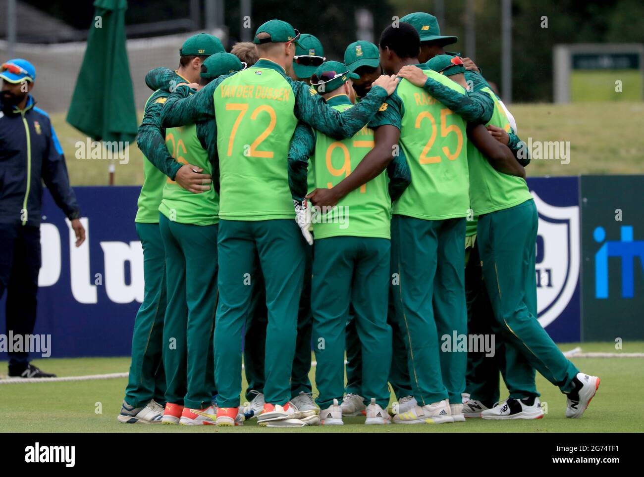 South Africa team huddle together ahead of the ODI at The Village ...