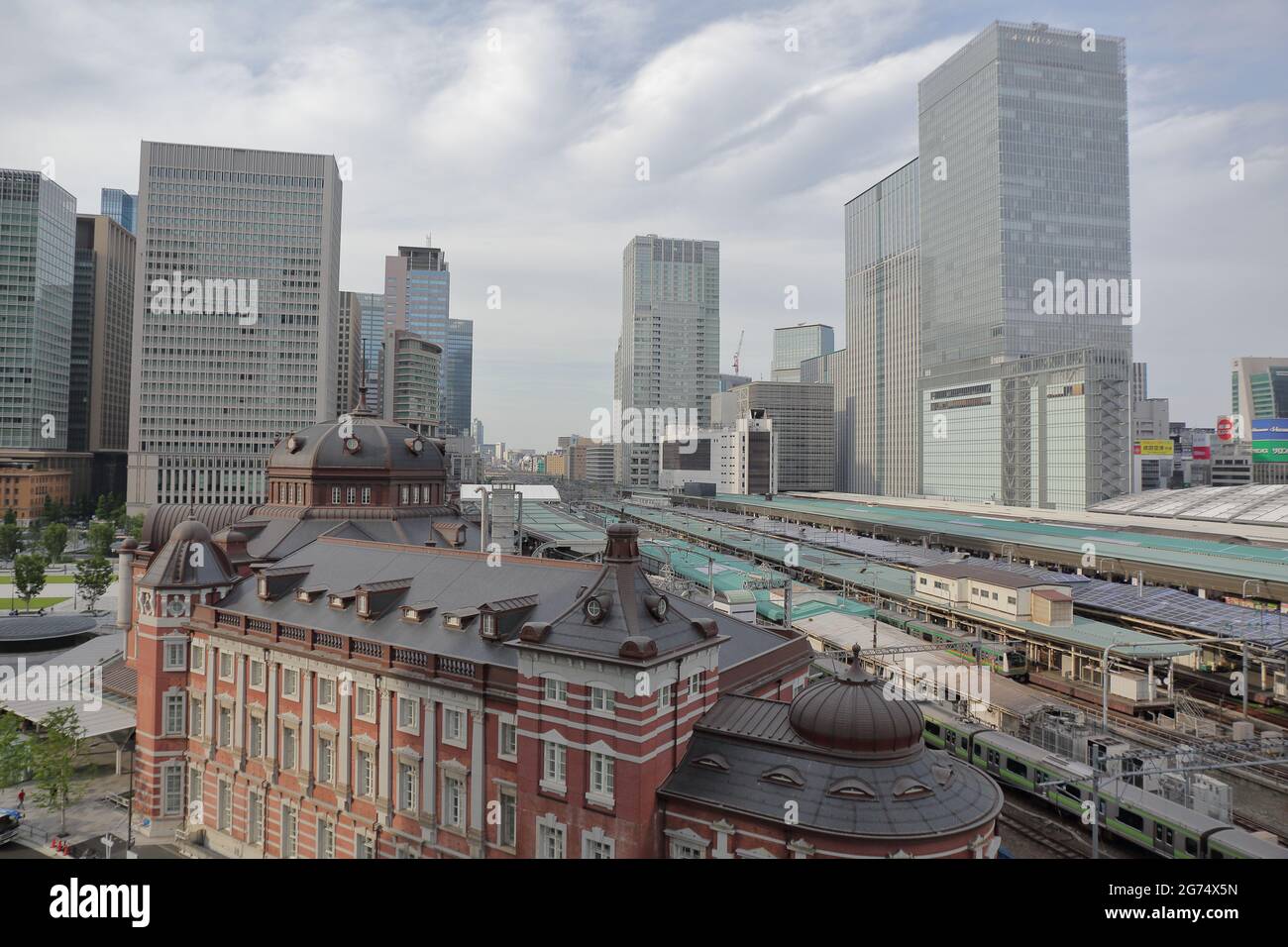 the excellent view of Tokyo station from the KITTE GARDEN, which is on ...