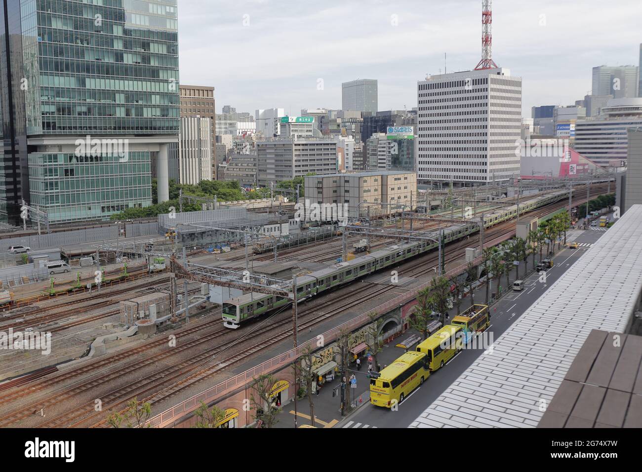 the excellent view of Tokyo station from the KITTE GARDEN, which is on ...