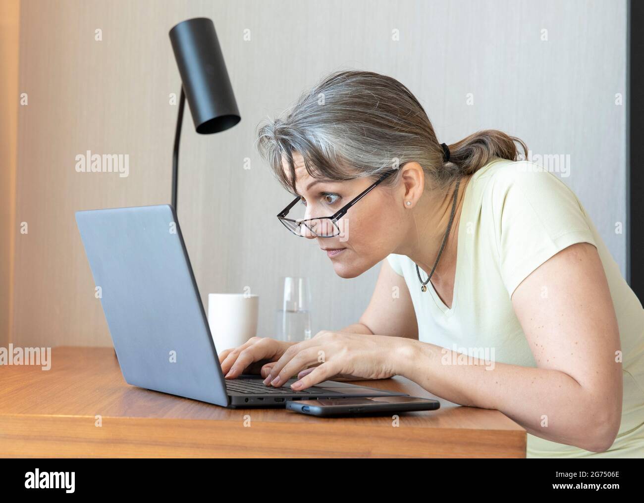 Attractive middle aged woman hi-res stock photography and images - Alamy