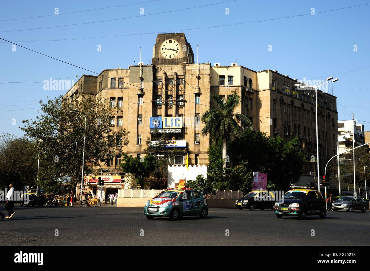Churchgate station building mumbai maharashtra hi-res stock photography ...